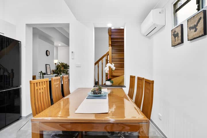 Stylish 2 Story Terrace House In Chippendale - 모스만