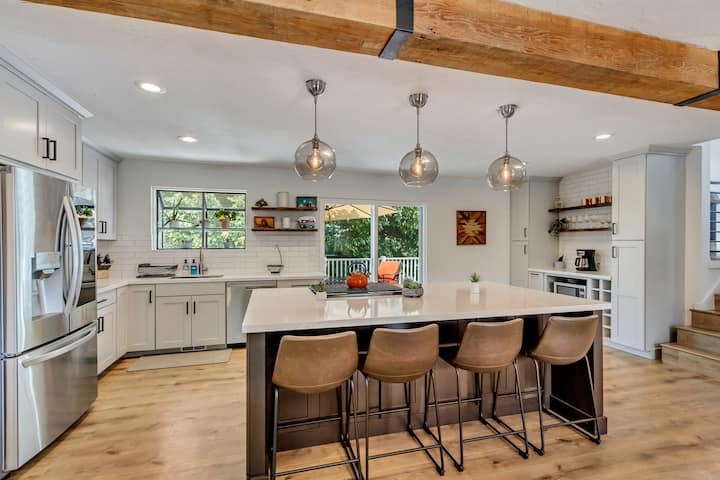 Slc Escape • Mountains • Airport • Downtown In 15 - Sandy, UT