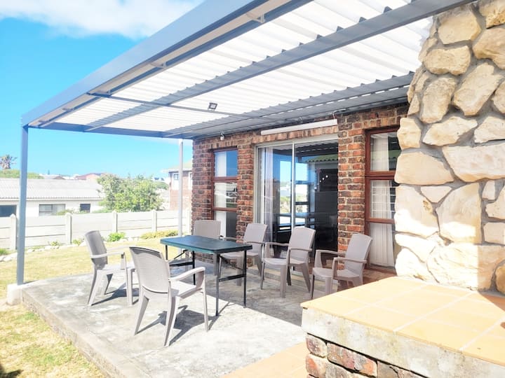 No Fuss Holiday House! - Struisbaai