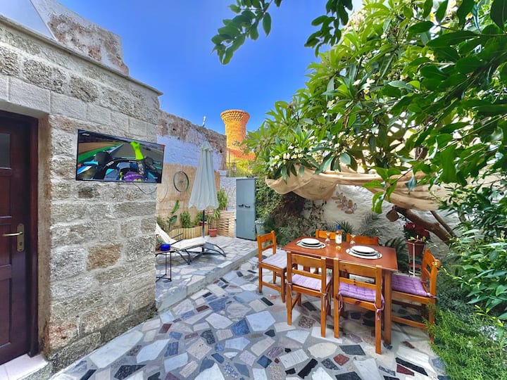 George&michael Traditional House - Rhodes
