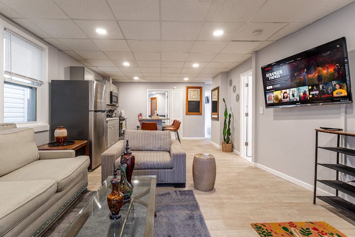 The Grand 9br | 5ba | 25 Beds Nyc + 2-car Parking - Staten Island, NY