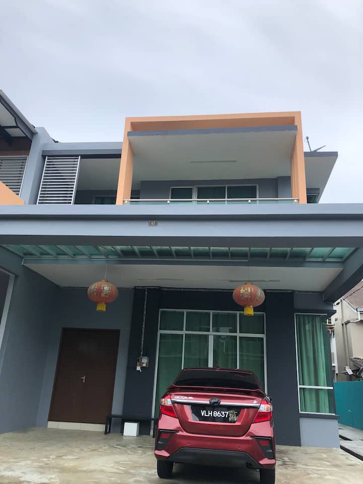 Semi-d, 4 Rooms, Comfortable, Spacious Cosy Home - Langkawi