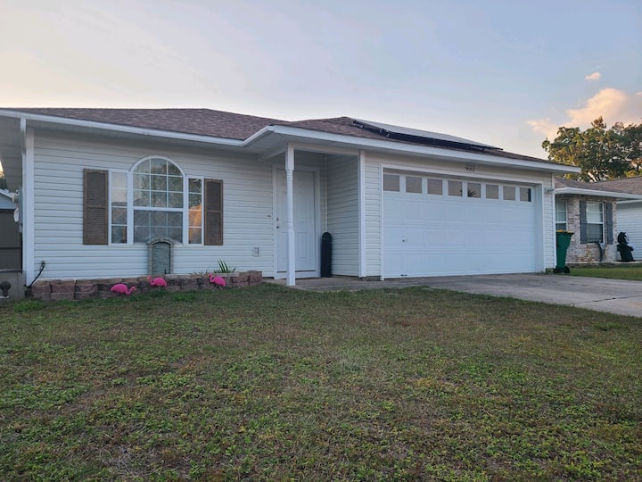 Home In Fort Walton Beach - Fort Walton Beach, FL