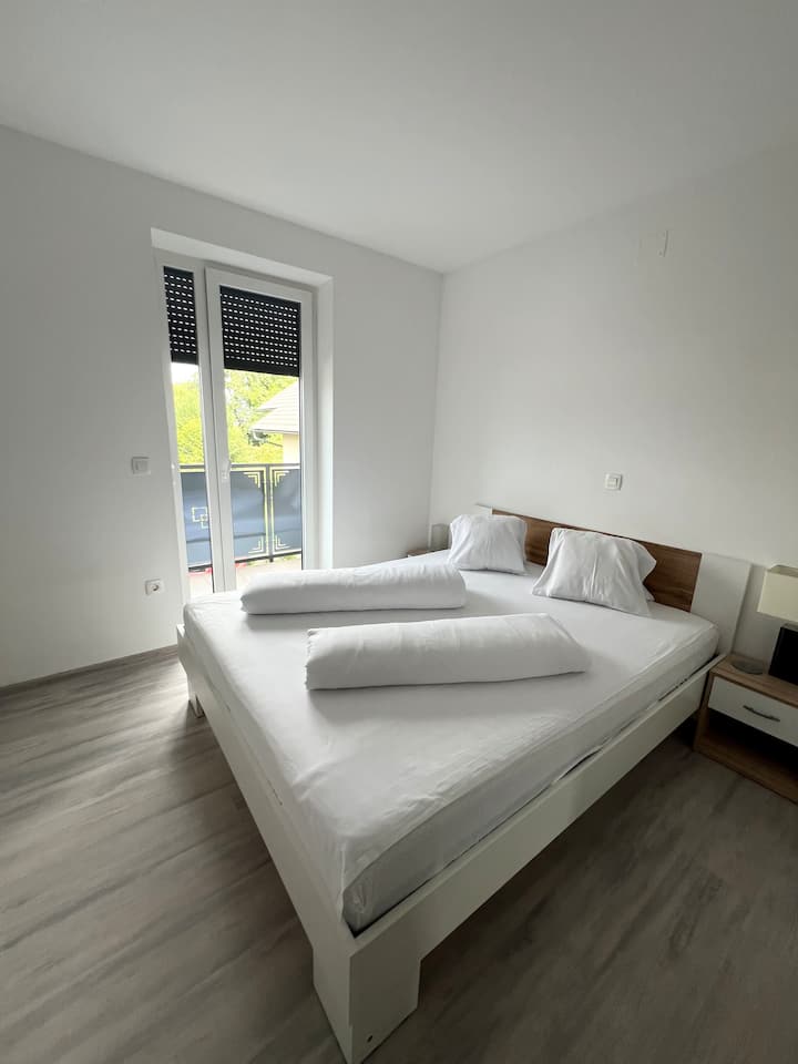 Perfect Place - Apt 5 - For 4 | Balcony & Parking - Kranj