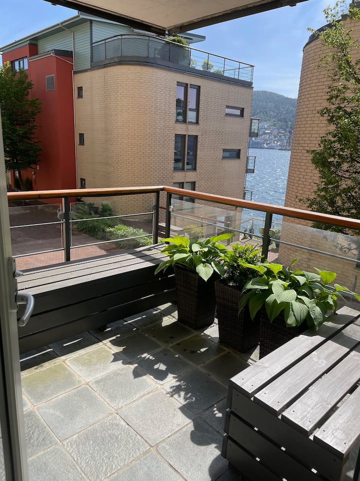 Top Location Next To The Sea - Bergen