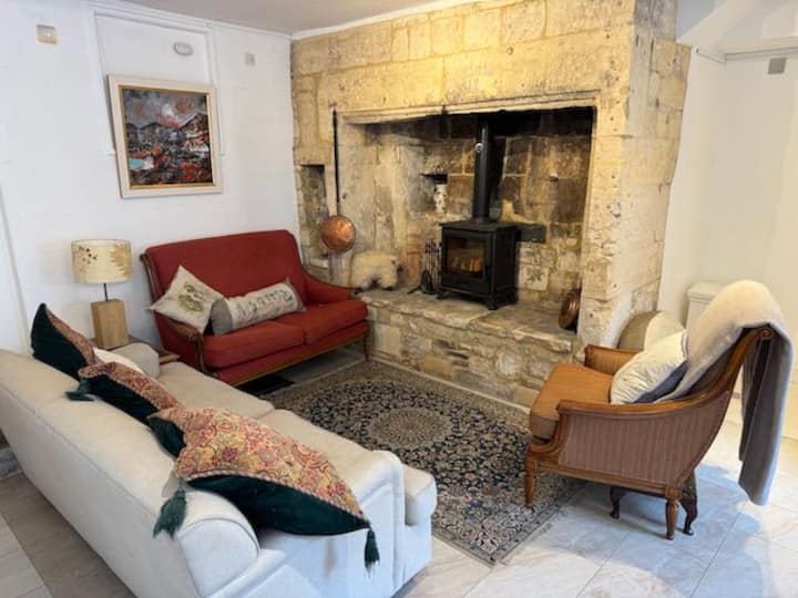 Dove Cottage In The Cotswolds - Cotswolds