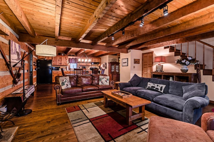 Rustic Cabin @Wintergreen Resort - Wintergreen Resort, VA