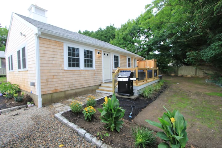 12 Town Neck- Newly Renovated, 1/2 Mile To Beach! - Sandwich, MA