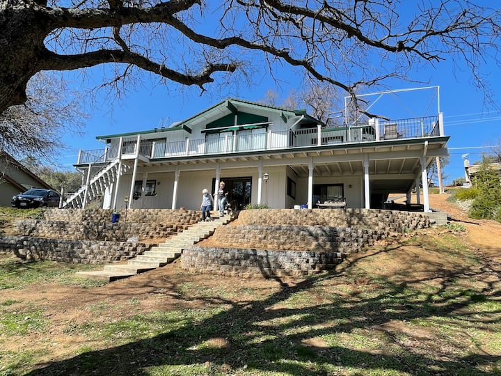 Pine Mountain Lake Palace - Groveland, CA