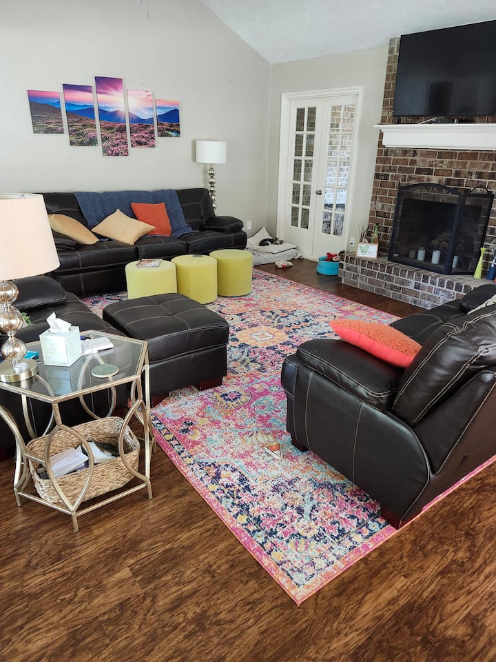 Room Share With House Generator - Huntsville, TX