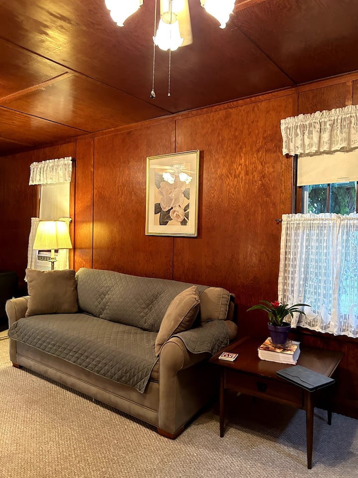 3 Br/1.5 Bath Cottage On Lake Winola - Lake Winola, PA