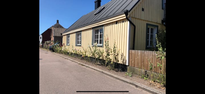 Beachside Charm In Historic Downtown - Höganäs