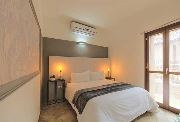 Imola Suite - Junior Suite - Self Check-in - Imola