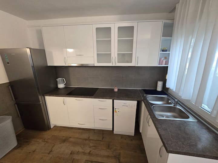 Apartment Green - Split