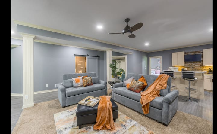 Cozy Basement Oasis Suite - Kansas City