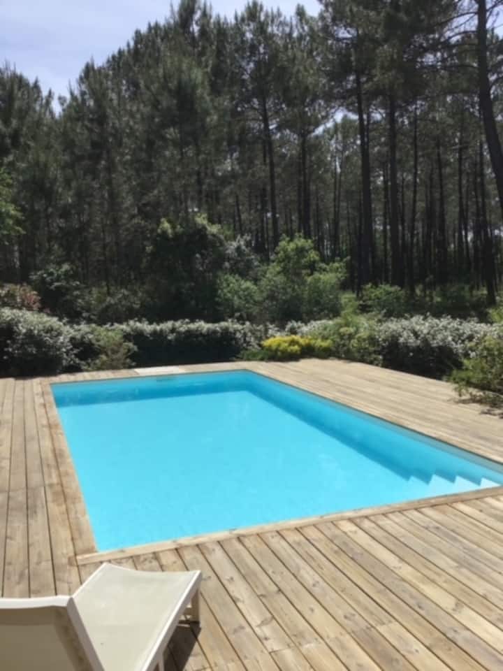 Maison - Piscine - 6 Personnes - Tosse