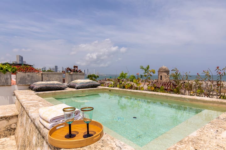 Private Pool & Ocean Views | Old City Home - Cartagena