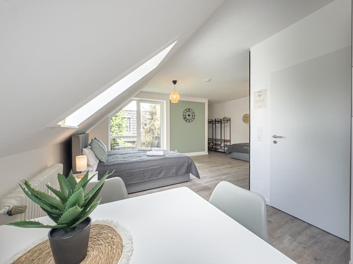 Immostay S#9 - Balcony And Car Park, Near Mercedes - Achim