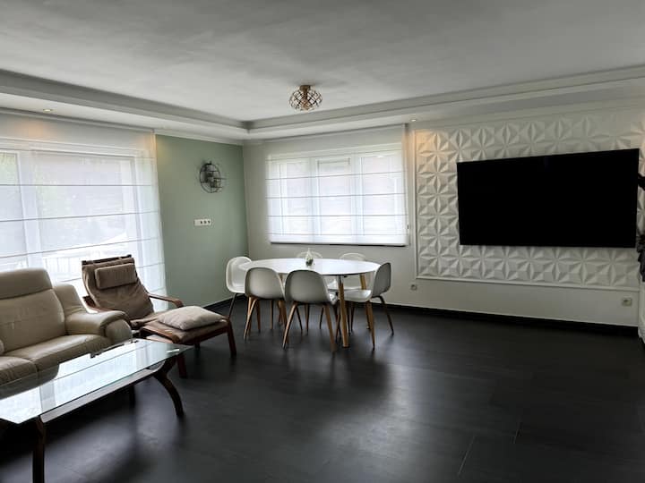 Jolie Villa 4 Façades à 20min De Bxl Atomium - Nivelles