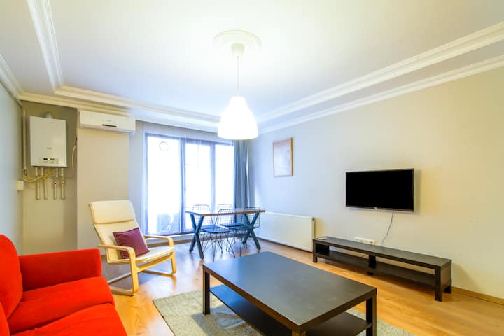Mecidiyeköy Merkezde Ferah Ve ŞıK 2br Daire - Alibeyköy
