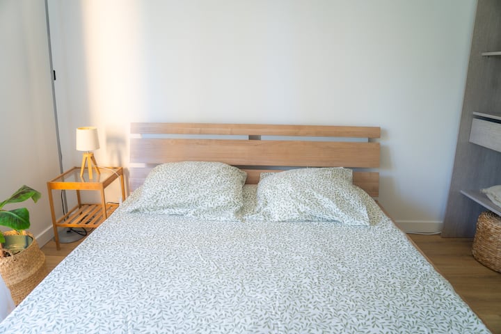 Chambre Avec Balcon | Piscine Et Tennis - Nice