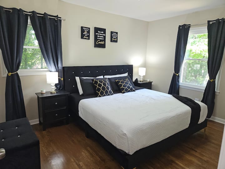 2bed, 1 Bath, Office,  King-size Bed, Laundry - Columbia, SC