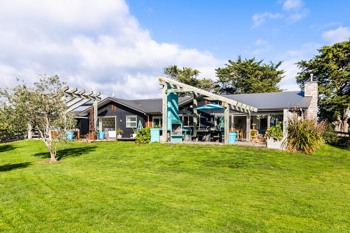 Mokomoko Vineyard Escape - Martinborough