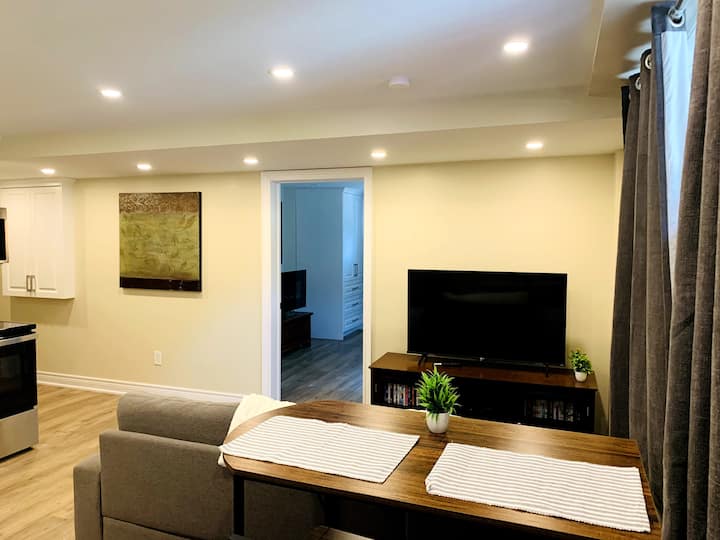 Cozy 1 Bedroom Basement Apartment - 威蘭
