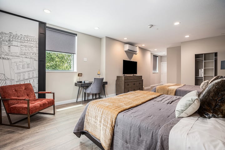 Private Condo With Bathroom - Bradenton, FL