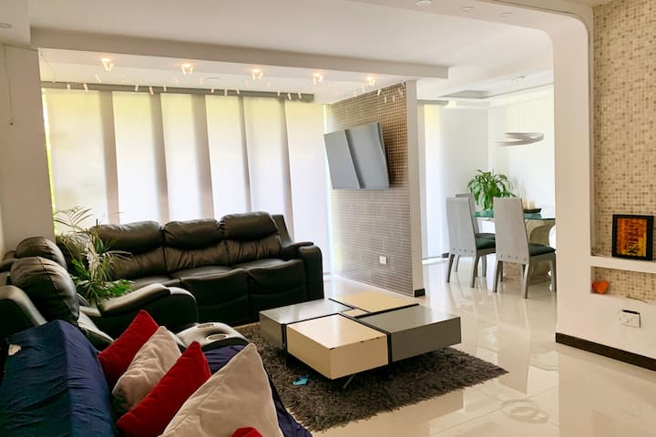 Villa  Inteligente En Pance Condominio - Cali