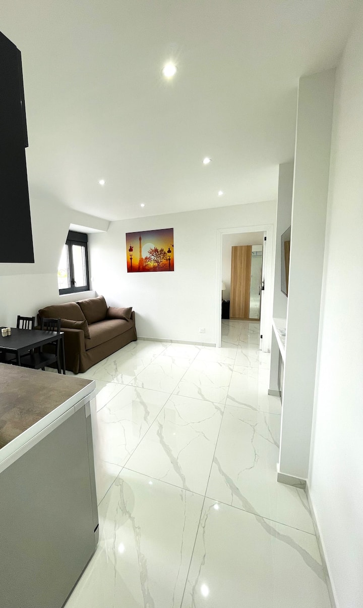 Appartement 202 (1 Chambre, 1 Séjour), Proche Orly - Aéroport de Paris-Orly (ORY)
