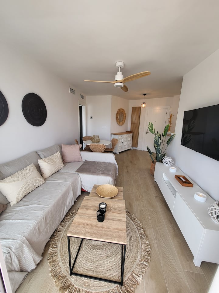 Lovely Ap 1 Min To The Beach - Benalmádena