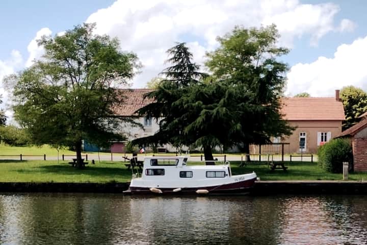 Magnifique Péniche 8m - Decize