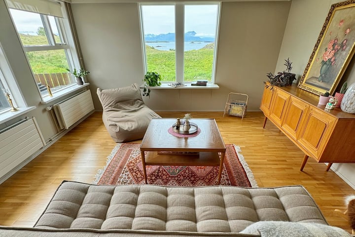 Cozy Home With An Amazing View - Islande