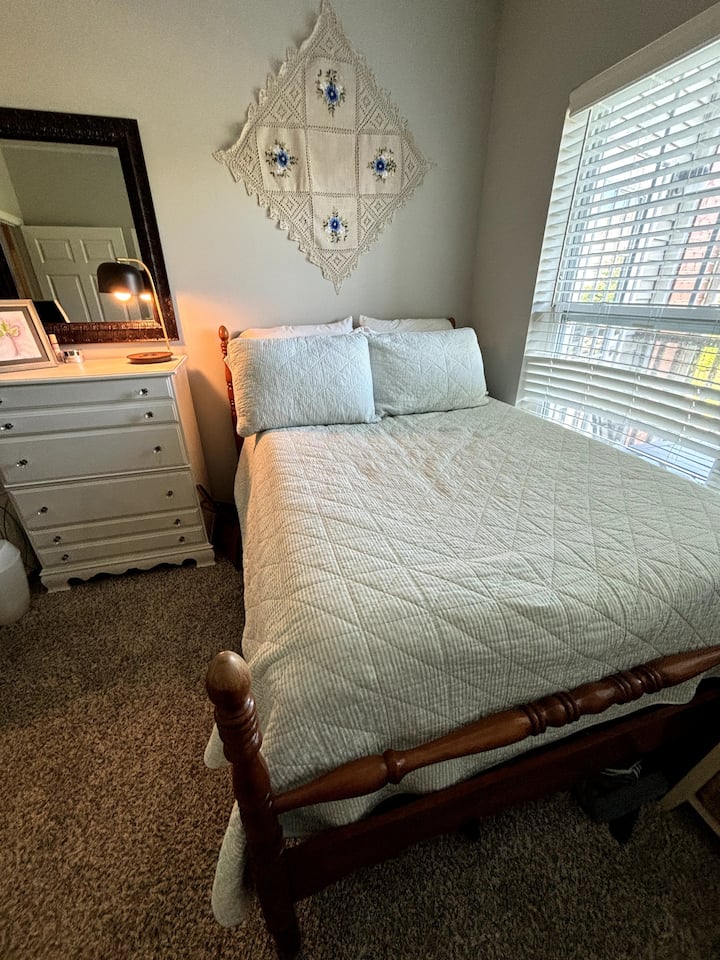 Spacious 2 Bed 2 Bath Apartment - Wakefield, MA