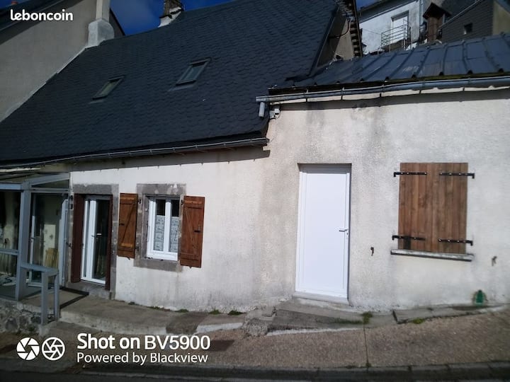 Maison De Location - Chastreix