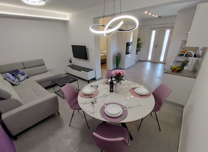 Apartment Lennida-istra, With Free Parking - Rakalj