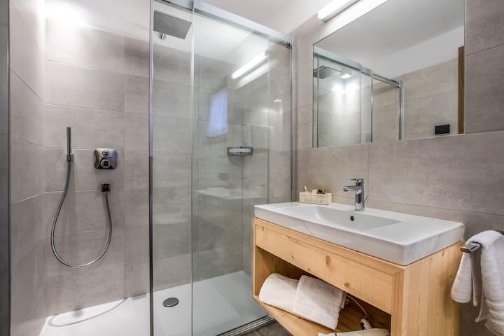 Appartamento N. 2 Da 3 Posti Letto - Corvara, BZ, Italy