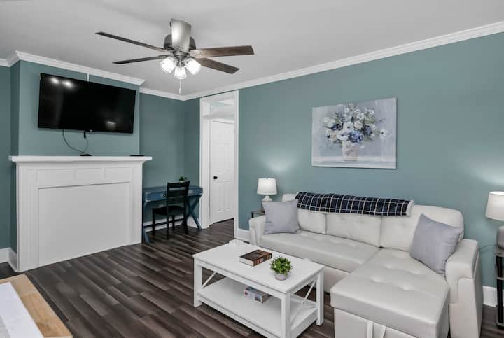 Rose-hill Retreat | 1br | Walk To The Stadium - Columbia, SC
