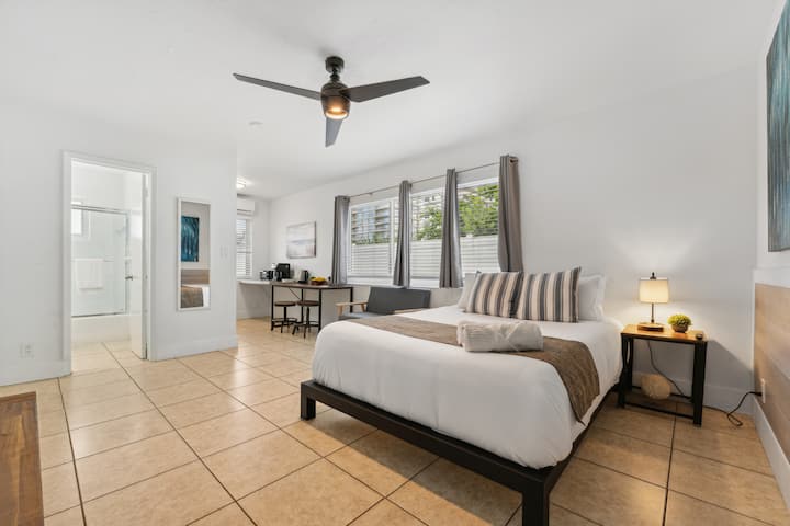 Catalina Palms | Steps To Beach | Heated Pool #7 - Pompano Beach, FL