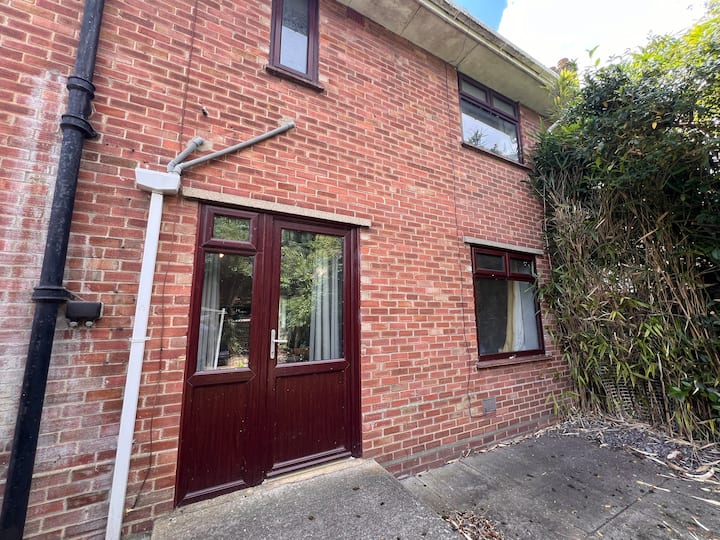 3 Bed House With Free Parking - Norwich