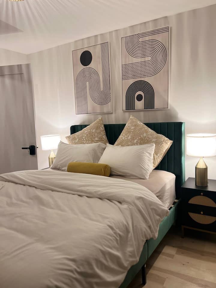 Emerald Room 6  Minutes From Yale - Connecticut