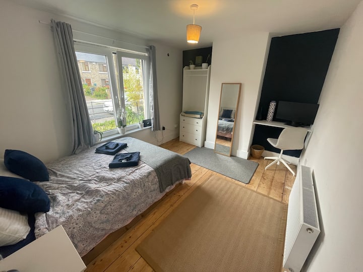 Quiet And Cosy Double Room - Dublín
