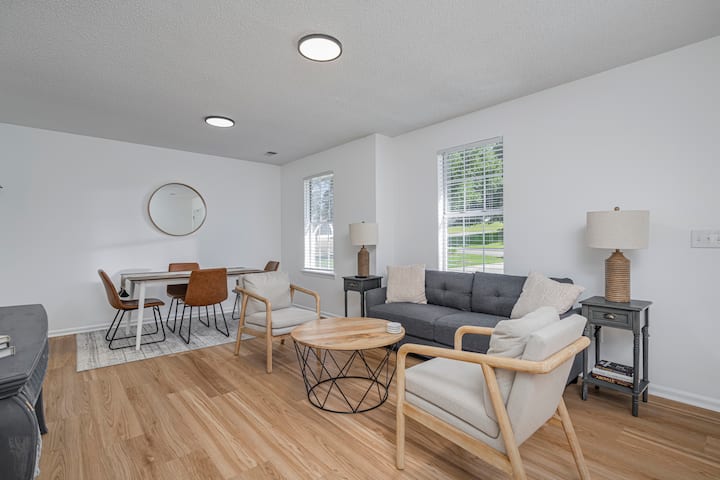 Home W/fence In Heart Of Lex - Lexington, SC