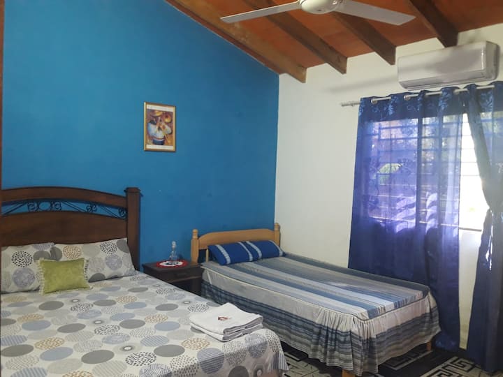 Casa De 1 Dormitorio En Piribebuy - Piribebuy