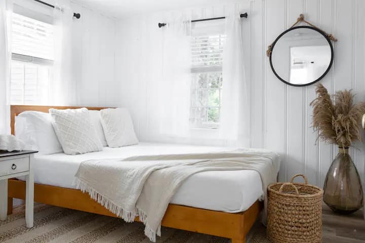 Cozy Cottage In E.sandwich Dogs Ok, Scenic Beaches - Cape Cod, MA