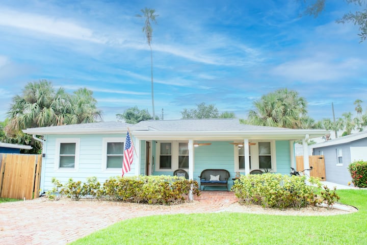 The Beachy House - Indian Rocks Beach