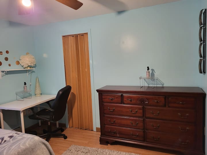 Quiet And Cozy - Brockton