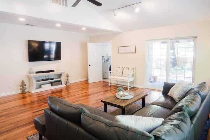 Grass Valley Home W/ Hot Tub - Grass Valley, CA