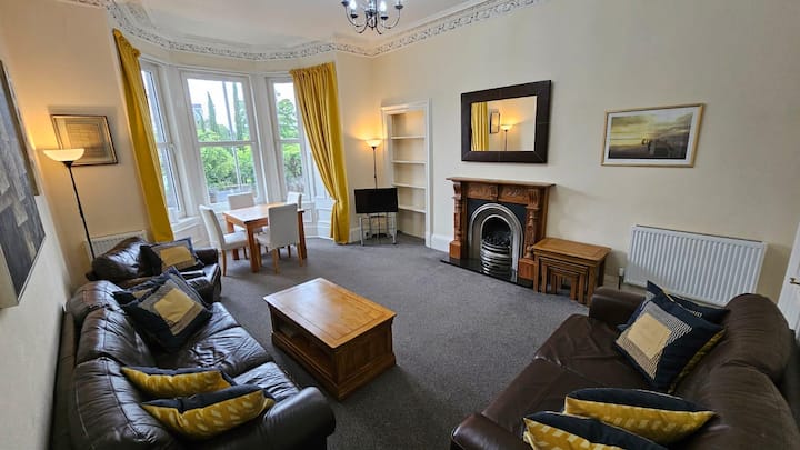 Lovely Apt Sleeps 8 Close To Ctr - Edinburgh
